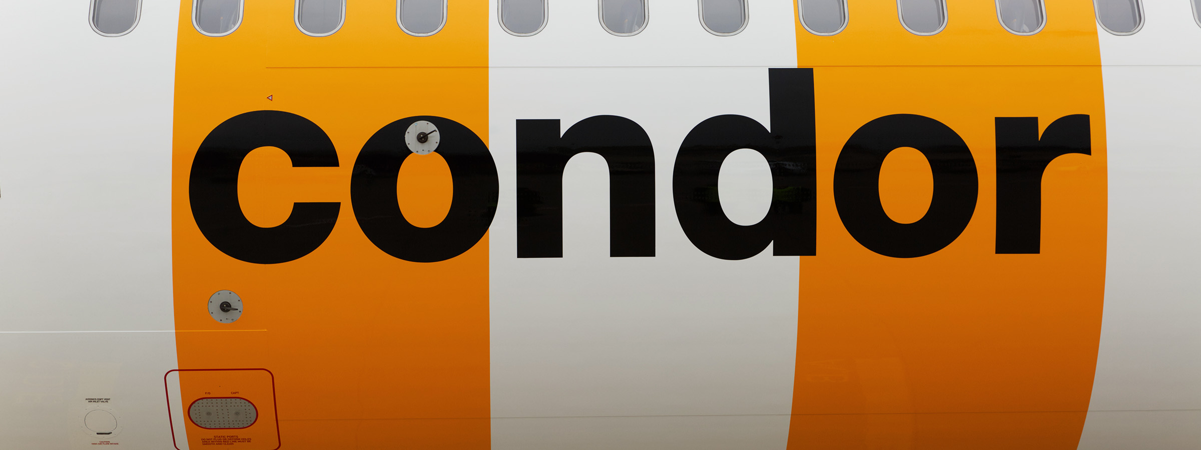 Dresscode Streifen: Ein Tag aus dem Leben eines Condor Flugzeugs ...